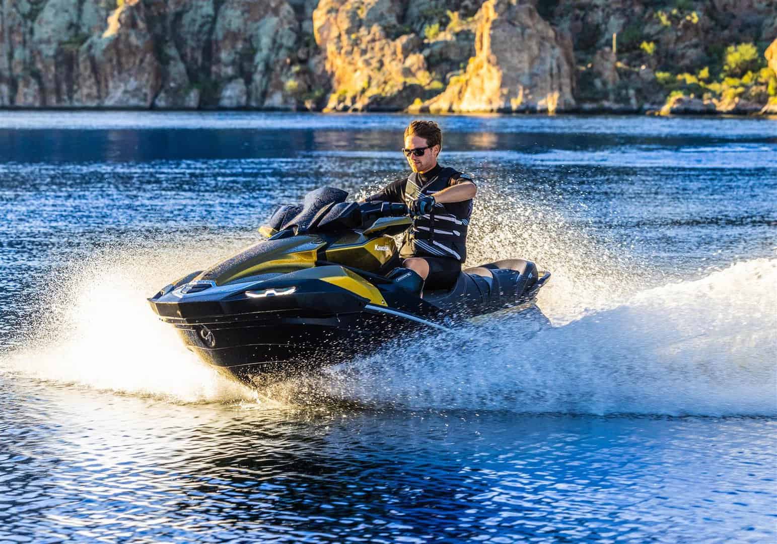 2023 Ultra 160 LX – Kawasaki Watercraft